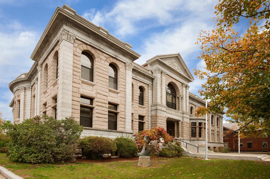 NH State Library | Meridian Construction | NH Construction Company